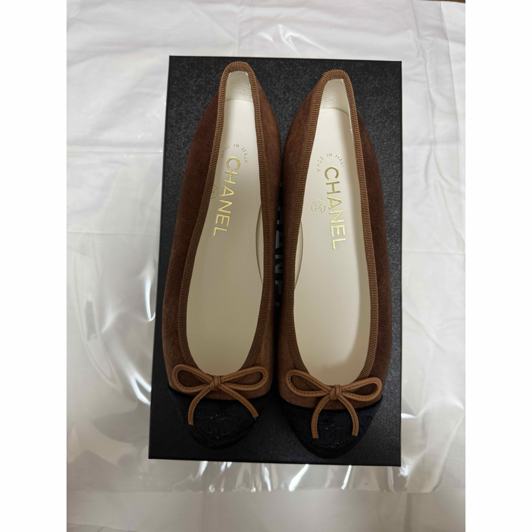 CHANEL - CHANEL バレリーナ 新品未使用 35 1/2 ブラウン 茶色の CHANEL - CHANEL バレリーナ 新品未使用 35 1/2 ブラウン 茶色の