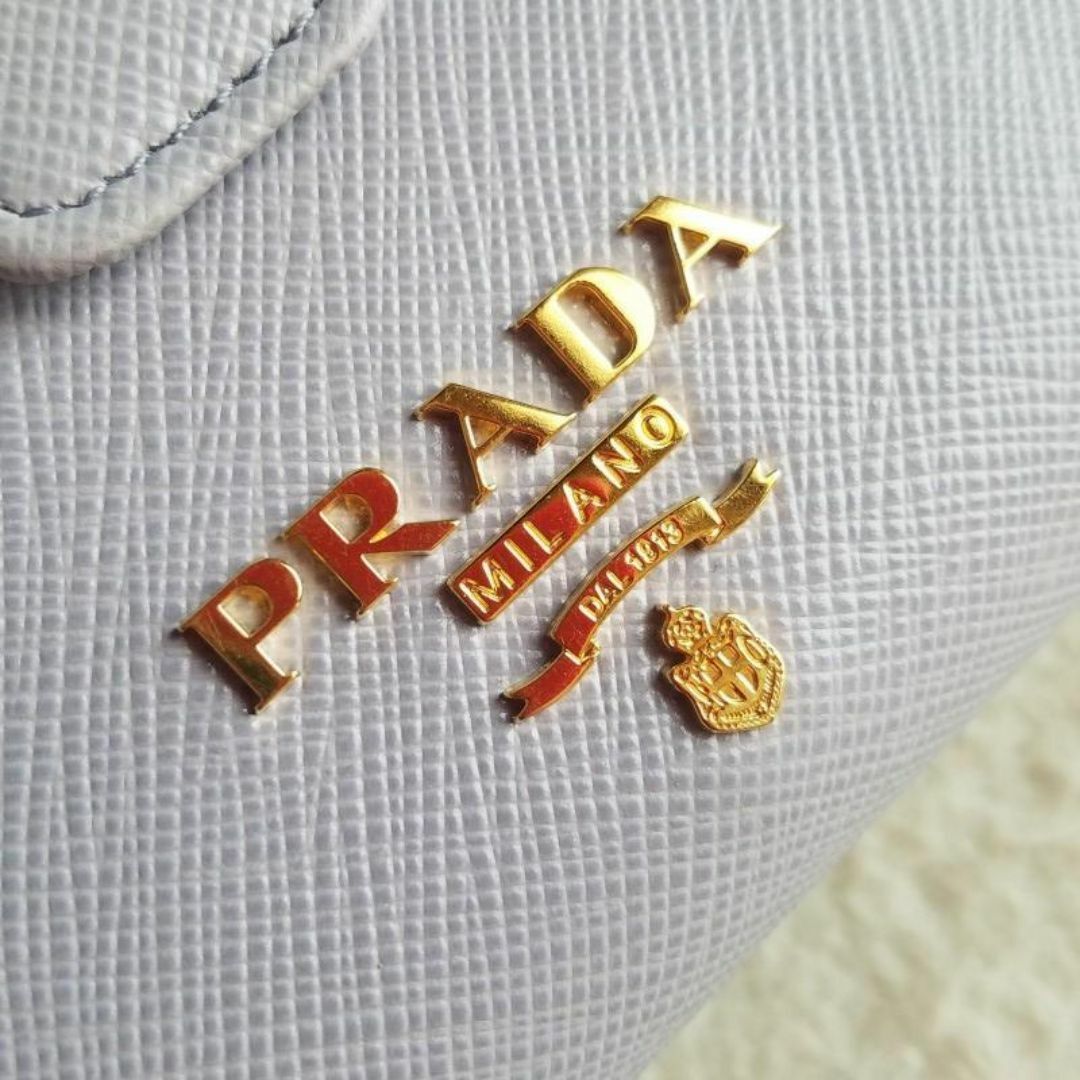 PRADA - 国内完売 PRADA プラダ サフィアーノレザー マルチ PRADA - 国内完売 PRADA プラダ サフィアーノレザー マルチ