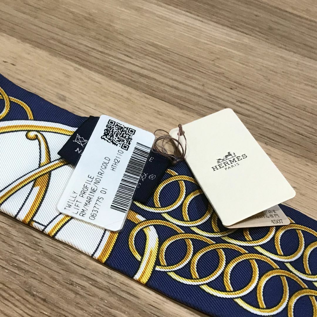 HERMES - 新品未使用 エルメス ツイリー リフトプロフィール HERMES - 新品未使用 エルメス ツイリー リフトプロフィール