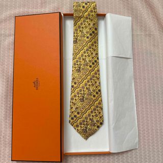 HERMES - エルメス ニット Vネック 春夏セーター 薄手 Mサイズ HERMES - エルメス ニット Vネック 春夏セーター 薄手 Mサイズ