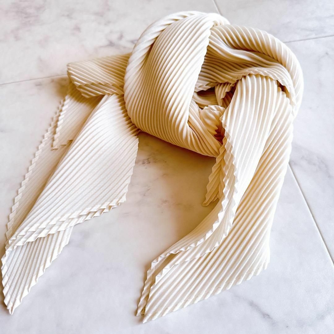 ISSEY MIYAKE - 22SS 美品 イッセイミヤケ ミー プリーツ ISSEY MIYAKE - 22SS 美品 イッセイミヤケ ミー プリーツ