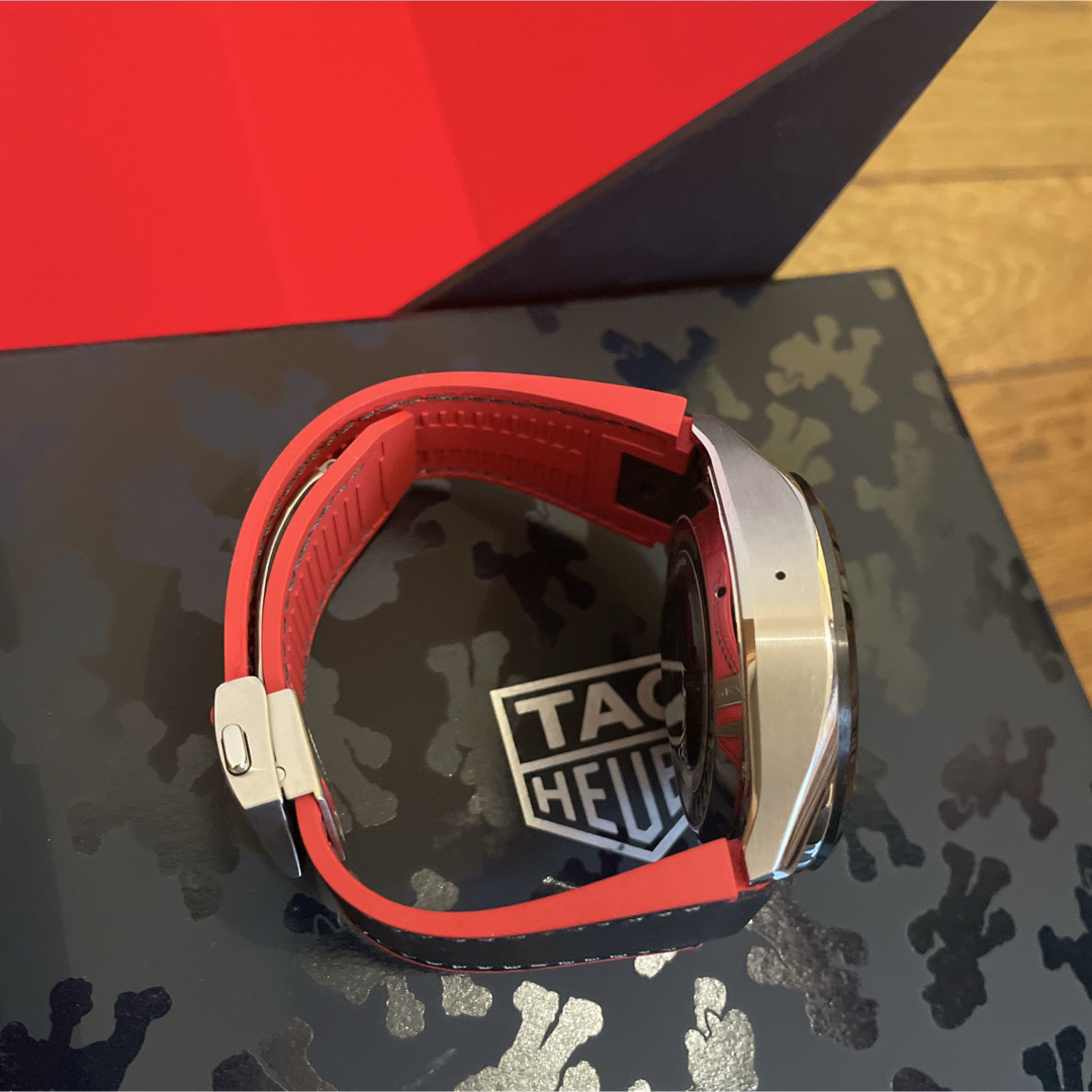 TAG HEUER タグ・ホイヤーコネクテッド 世界2000本限定スーパー TAG HEUER タグ・ホイヤーコネクテッド 世界2000本限定スーパー