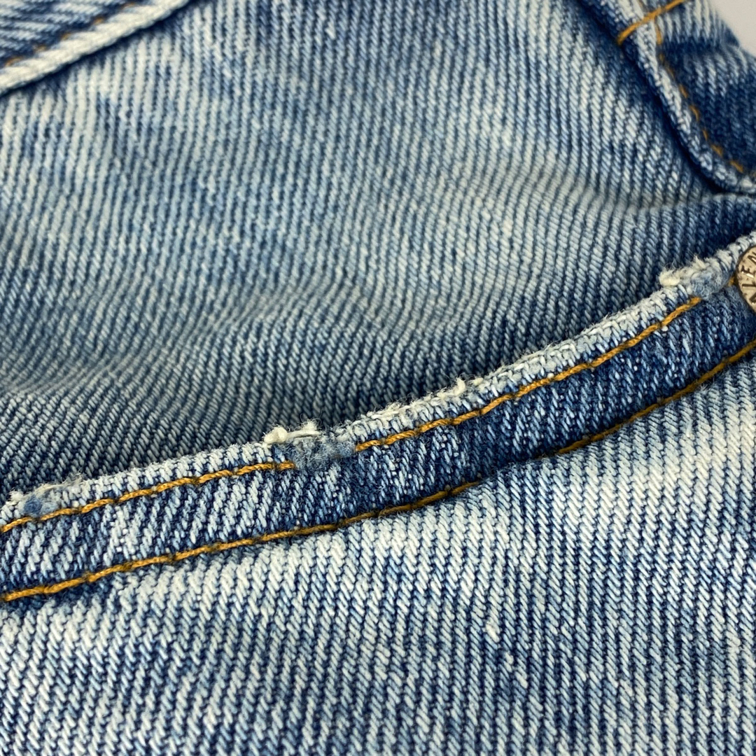 BALENCIAGA - バレンシアガ ロゴボタン デニム ハーフパンツ BALENCIAGA - バレンシアガ ロゴボタン デニム ハーフパンツ