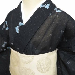 夏物 小紋 着物 中古 ポリエステル カジュアル 蝶模様 黒色 水色 夏物 小紋 着物 中古 ポリエステル カジュアル 蝶模様 黒色 水色
