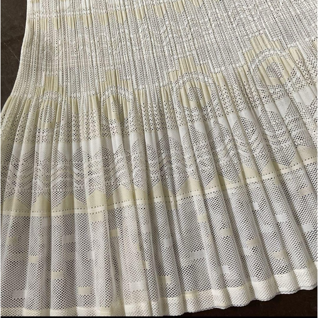 PLEATS PLEASE ISSEY MIYAKE - PLEATS PLEASE 美しい透かし編み PLEATS PLEASE ISSEY MIYAKE - PLEATS PLEASE 美しい透かし編み