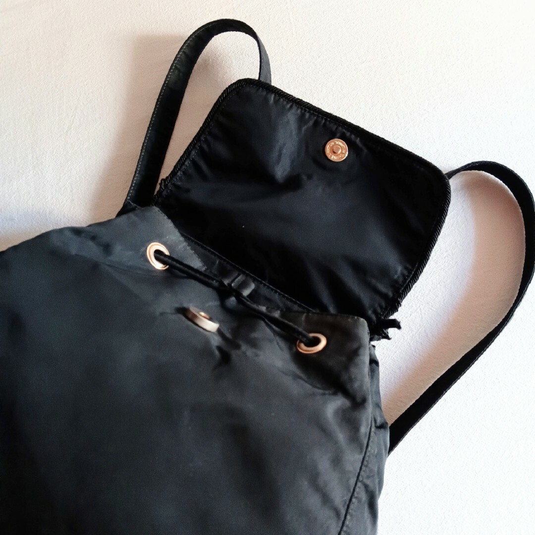 PRADA - 良品 プラダ 刺繍 ロゴ オールド ナイロン 軽量 PRADA - 良品 プラダ 刺繍 ロゴ オールド ナイロン 軽量