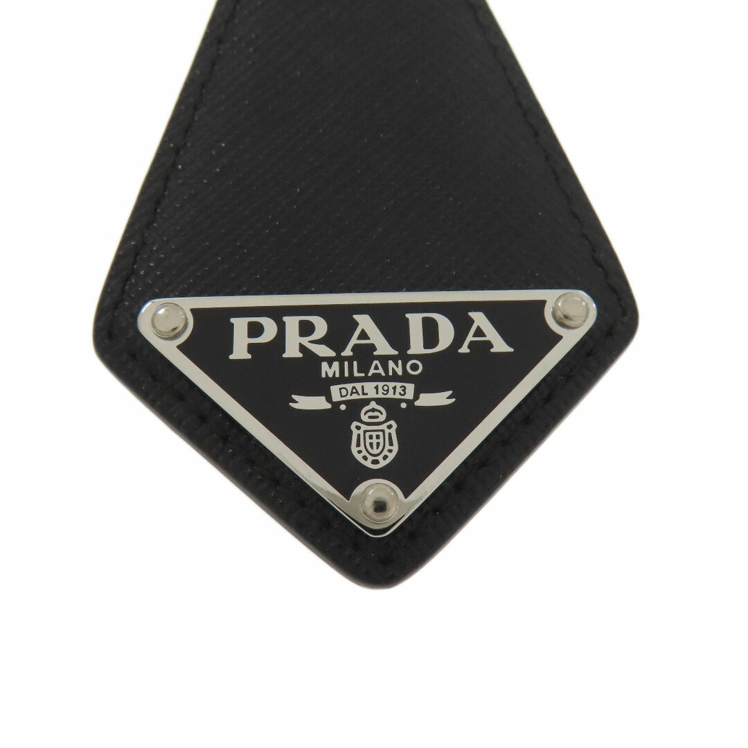 PRADA - PRADA ロゴ金具 キーホルダー サフィアーノ 金属製 PRADA - PRADA ロゴ金具 キーホルダー サフィアーノ 金属製