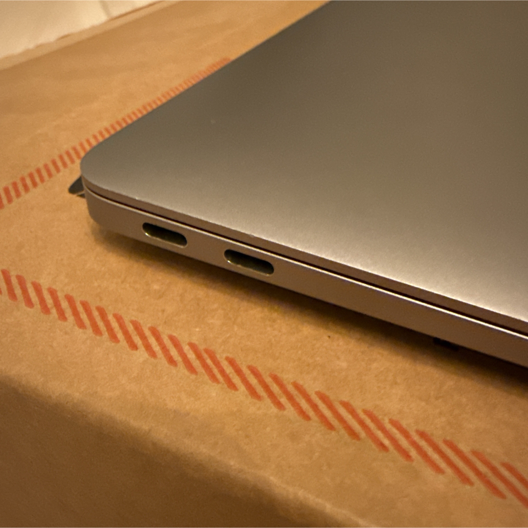 Apple - 【美品】MacBook Air +10万円弱分ソフトFinalCutPro Apple - 【美品】MacBook Air +10万円弱分ソフトFinalCutPro