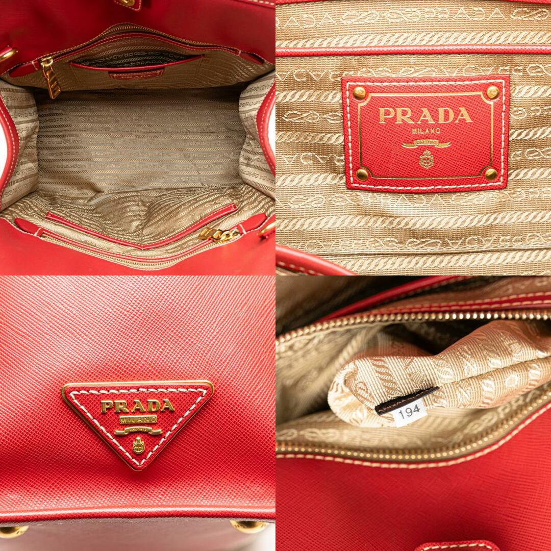 PRADA - プラダ 三角ロゴプレート サフィアーノ ハンドバッグ PRADA - プラダ 三角ロゴプレート サフィアーノ ハンドバッグ