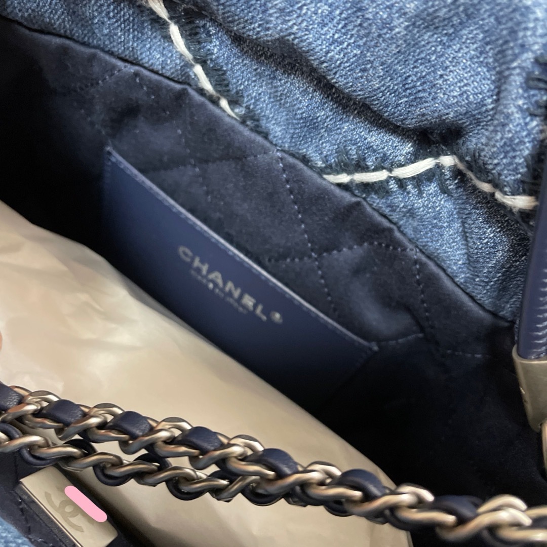 CHANEL - 新品 シャネル CHANEL 22 ミニ ハンドバッグ デニム CHANEL - 新品 シャネル CHANEL 22 ミニ ハンドバッグ デニム