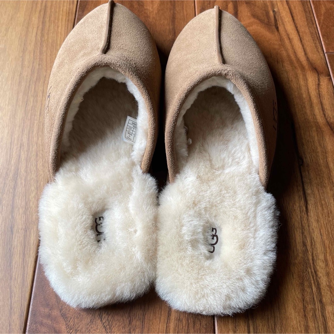 UGG - 新品未使用 UGG ルームシューズの通販 by puni's shop UGG - 新品未使用 UGG ルームシューズの通販 by puni's shop