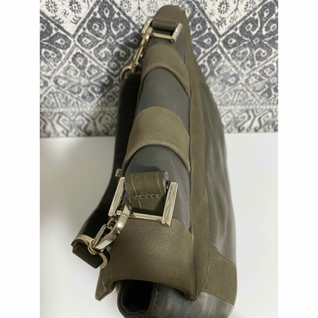 ANYA HINDMARCH - 【美品】ANYA HINDMARCH アニヤハインドマーチ ANYA HINDMARCH - 【美品】ANYA HINDMARCH アニヤハインドマーチ