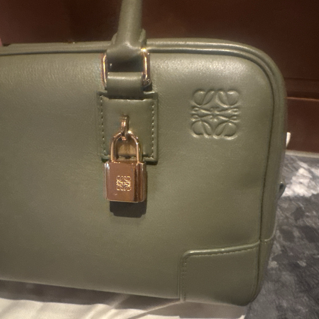 LOEWE - ロエベ アマソナ23 アボカドグリーン 別売りストラップ LOEWE - ロエベ アマソナ23 アボカドグリーン 別売りストラップ