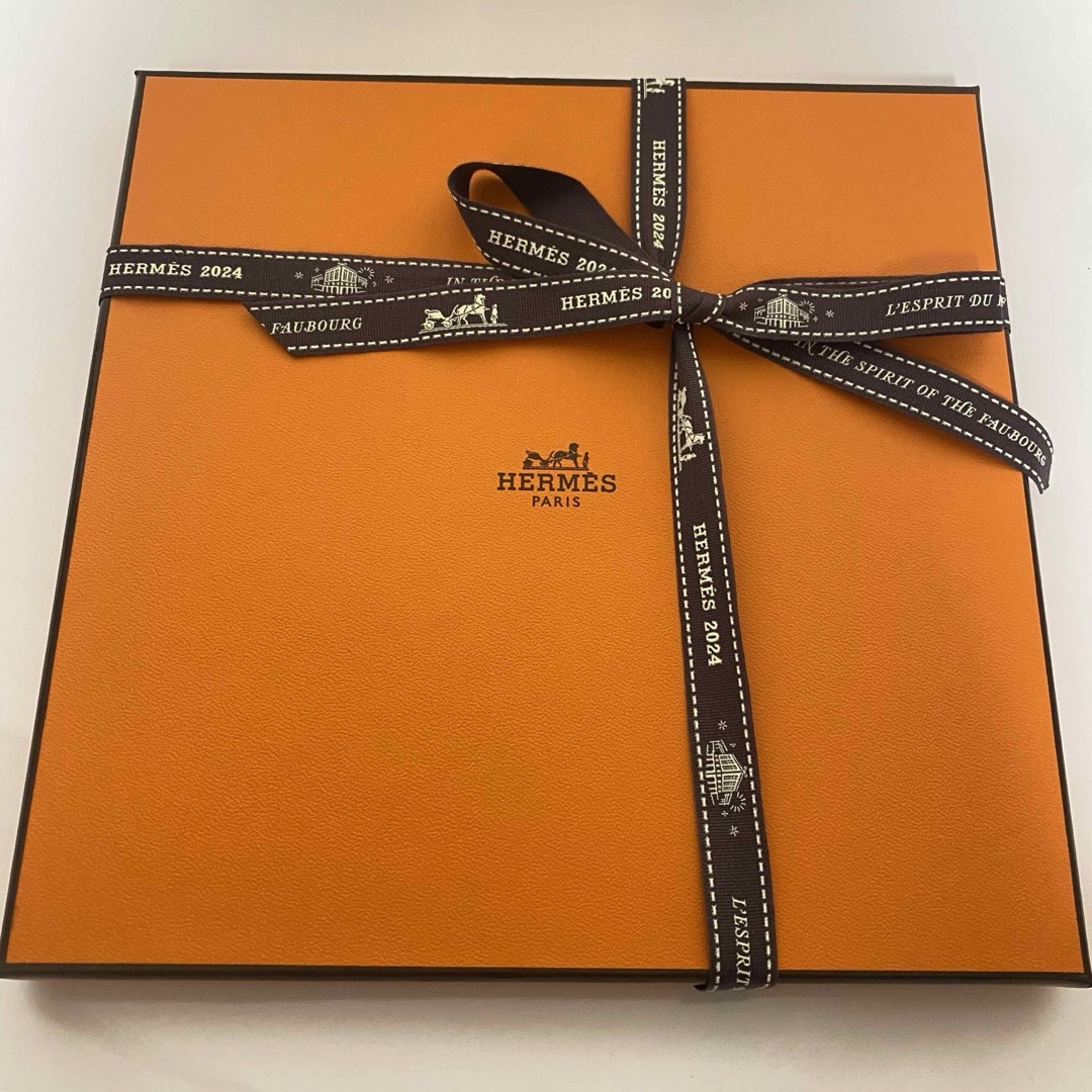 HERMES - 新品未使用 エルメス シルクバンダナ スカーフ 野村 HERMES - 新品未使用 エルメス シルクバンダナ スカーフ 野村