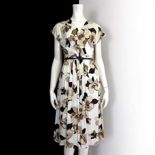 Max Mara - マックスマーラ ワンピース ドレス ロング 半袖 花柄 Max Mara - マックスマーラ ワンピース ドレス ロング 半袖 花柄