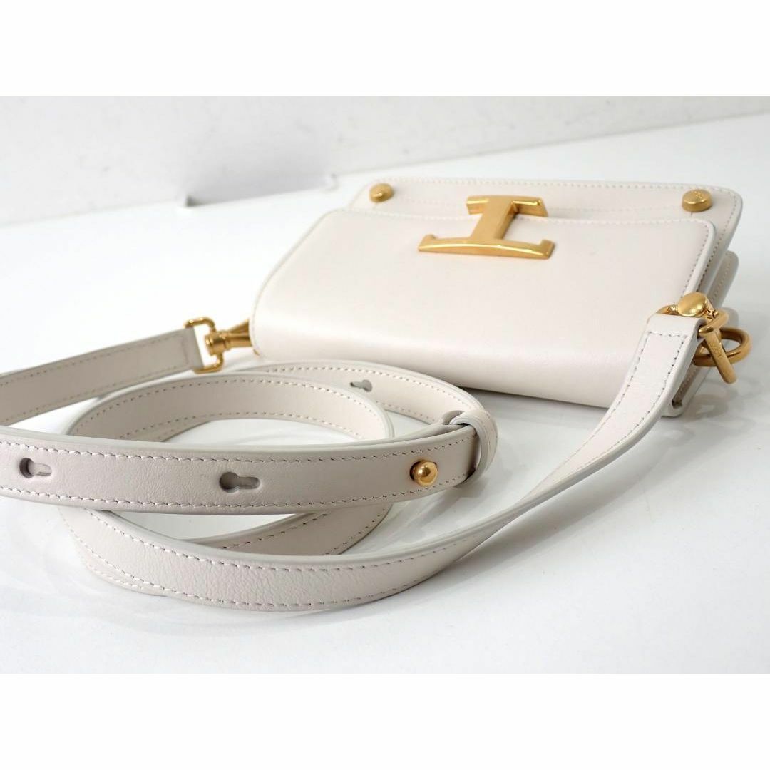 TOD'S - 定価18万円ほど 美品 トッズ タイムレス レザー TOD'S - 定価18万円ほど 美品 トッズ タイムレス レザー