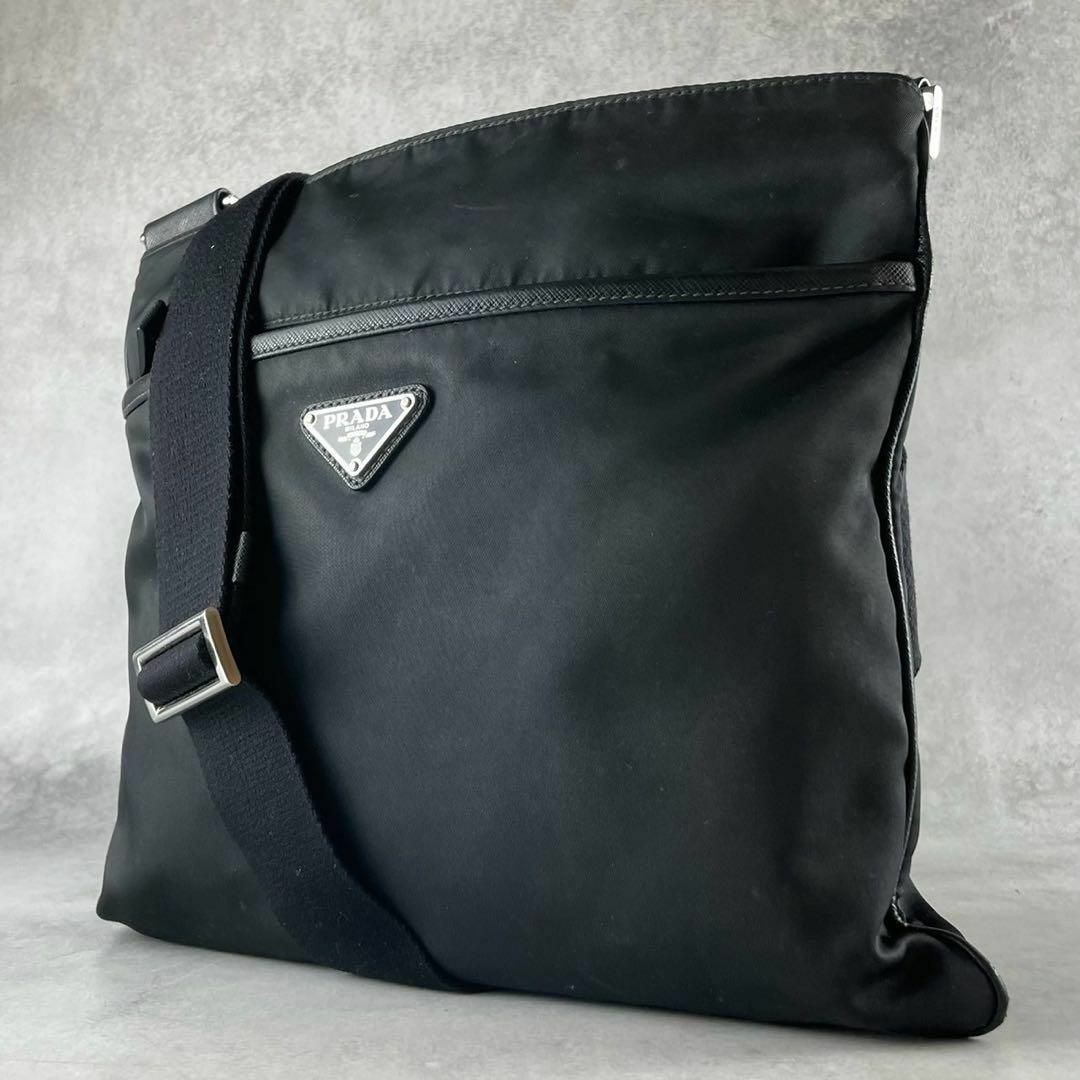 PRADA - 近年モデル⭐️PRADA ショルダーバッグ 三角ロゴ PRADA - 近年モデル⭐️PRADA ショルダーバッグ 三角ロゴ