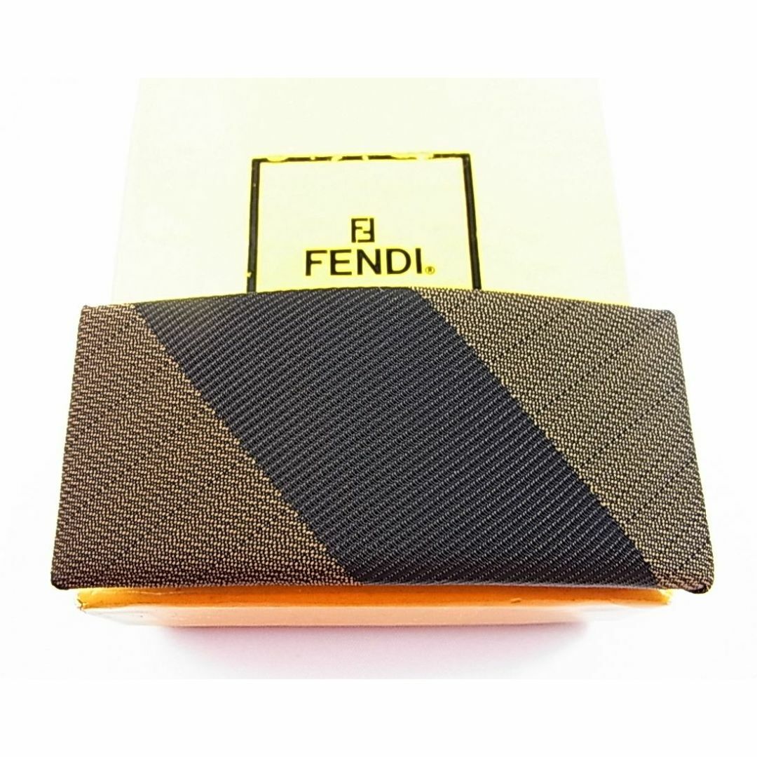 FENDI - ◎正規品美品 FENDI フェンディ ペカン柄 ヘアバレッタ FENDI - ◎正規品美品 FENDI フェンディ ペカン柄 ヘアバレッタ