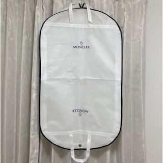 MONCLER - モンクレール ハンガー 10本 サイズ選択不可の通販 by MONCLER - モンクレール ハンガー 10本 サイズ選択不可の通販 by