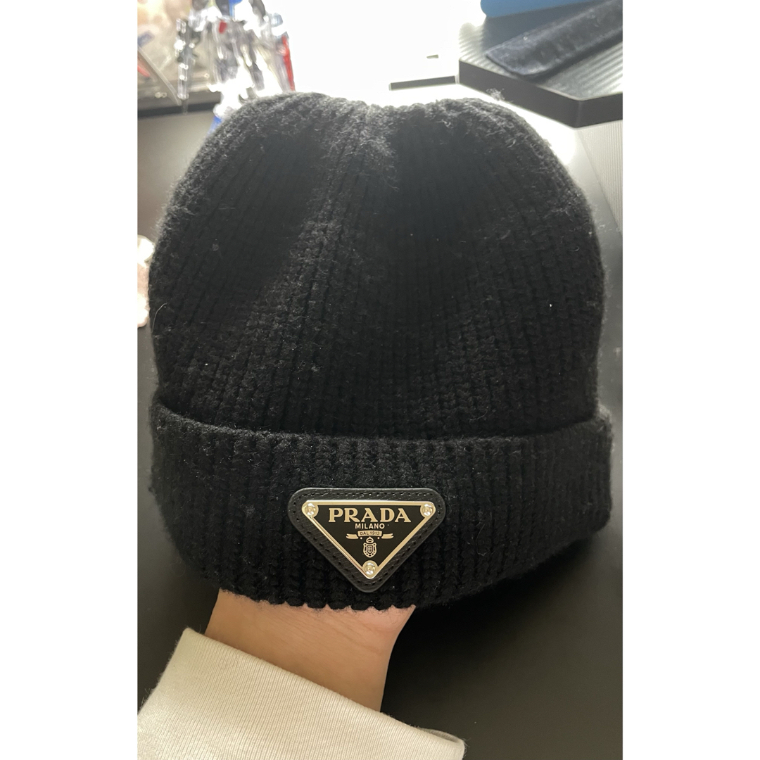 PRADA - PRADA プラダロゴ ニット帽 ビーニー黒帽子の通販 by PRADA - PRADA プラダロゴ ニット帽 ビーニー黒帽子の通販 by