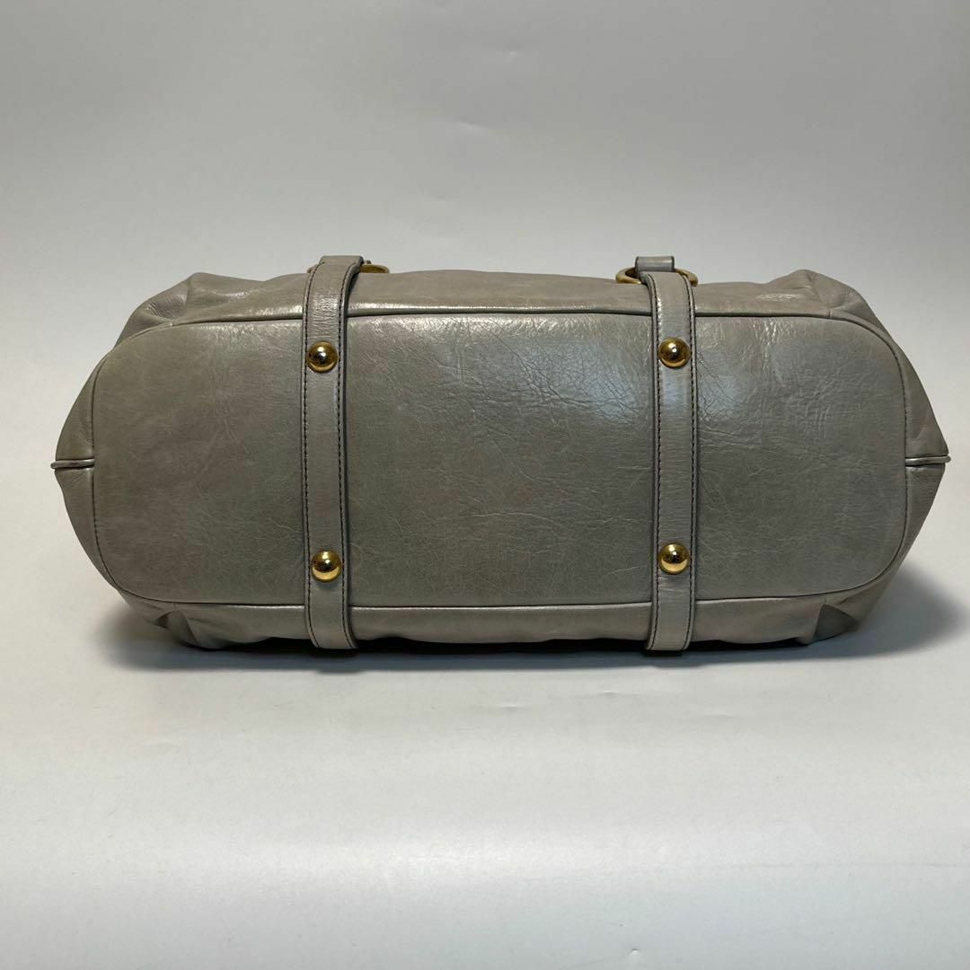 MIU MIU - m47【美品】ミュウミュウ ロゴ金具 レザー MIU MIU - m47【美品】ミュウミュウ ロゴ金具 レザー