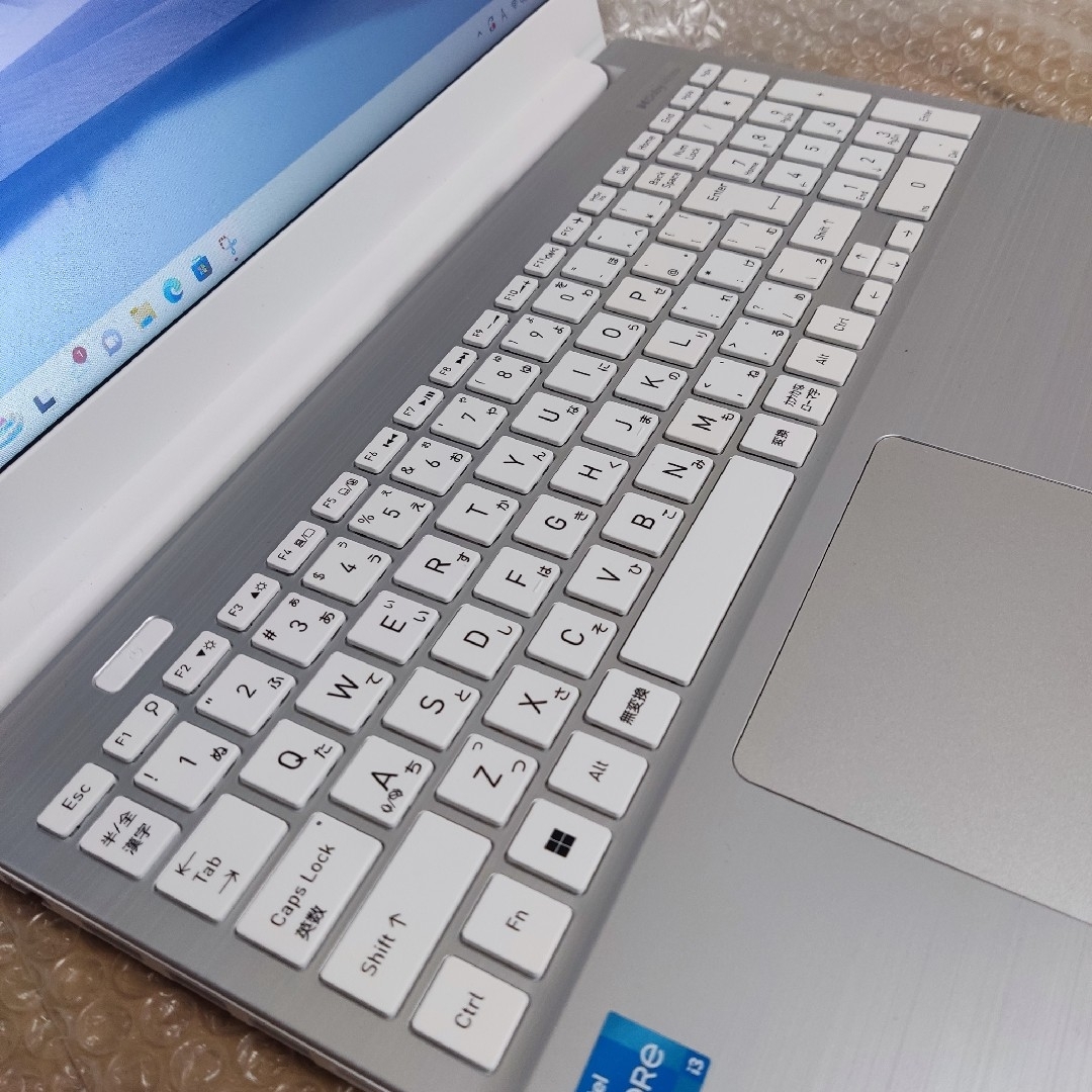 美品13世代intel2023年製/16GB/SSD512/officeの通販 by Xeon愛好 美品13世代intel2023年製/16GB/SSD512/officeの通販 by Xeon愛好