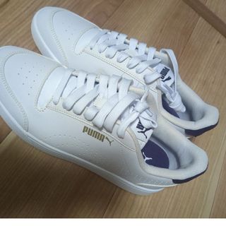 PUMA - プーマ サトリ スリッポン レザー 342976 アイボリー PUMA - プーマ サトリ スリッポン レザー 342976 アイボリー