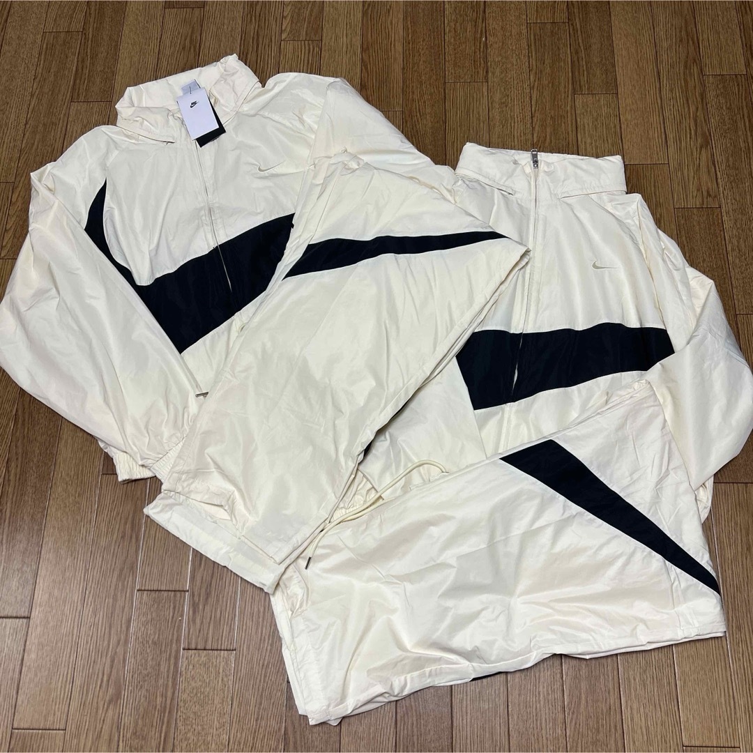 NIKE - Nike SWOOSH WOVEN ジャケット パンツ セットアップ 2XL NIKE - Nike SWOOSH WOVEN ジャケット パンツ セットアップ 2XL