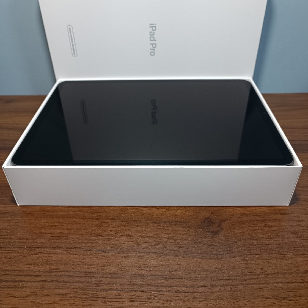 Apple - (美品) iPad Pro 11 第2世代 128GB キーボード付きの Apple - (美品) iPad Pro 11 第2世代 128GB キーボード付きの