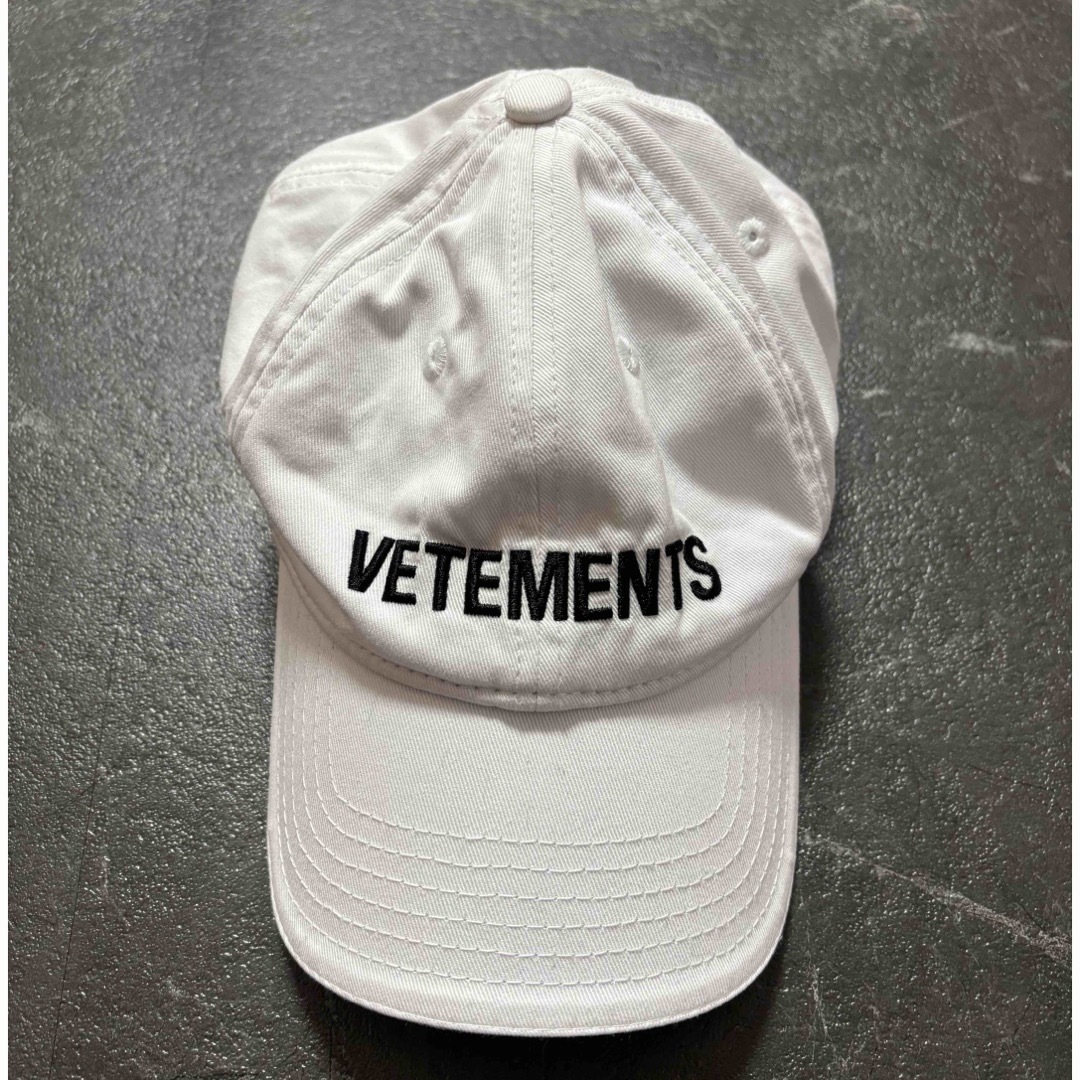 Off-White - vetements キャップ ホワイト レディース メンズの Off-White - vetements キャップ ホワイト レディース メンズの