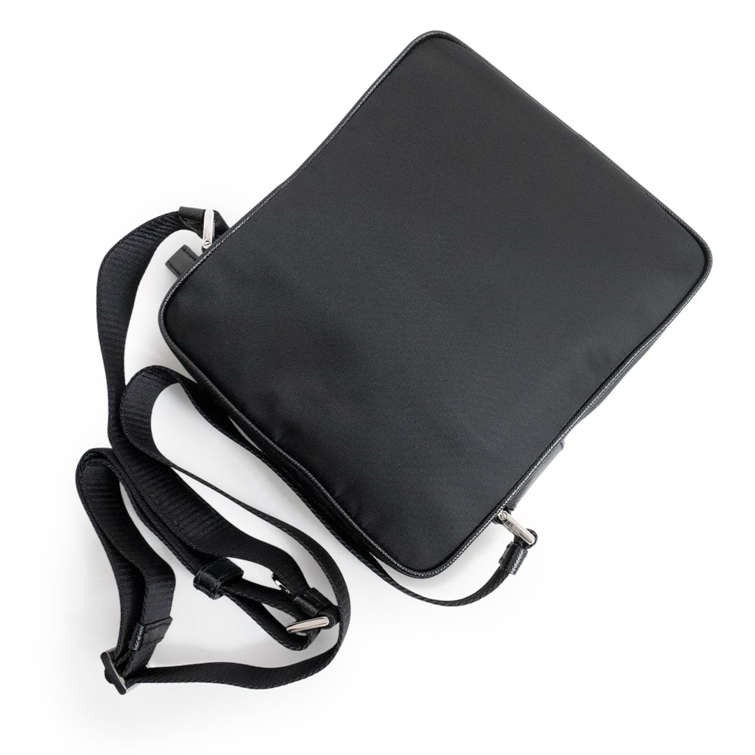 PRADA - プラダ Re-Nylon ショルダーバッグ 斜め掛け ナイロン PRADA - プラダ Re-Nylon ショルダーバッグ 斜め掛け ナイロン