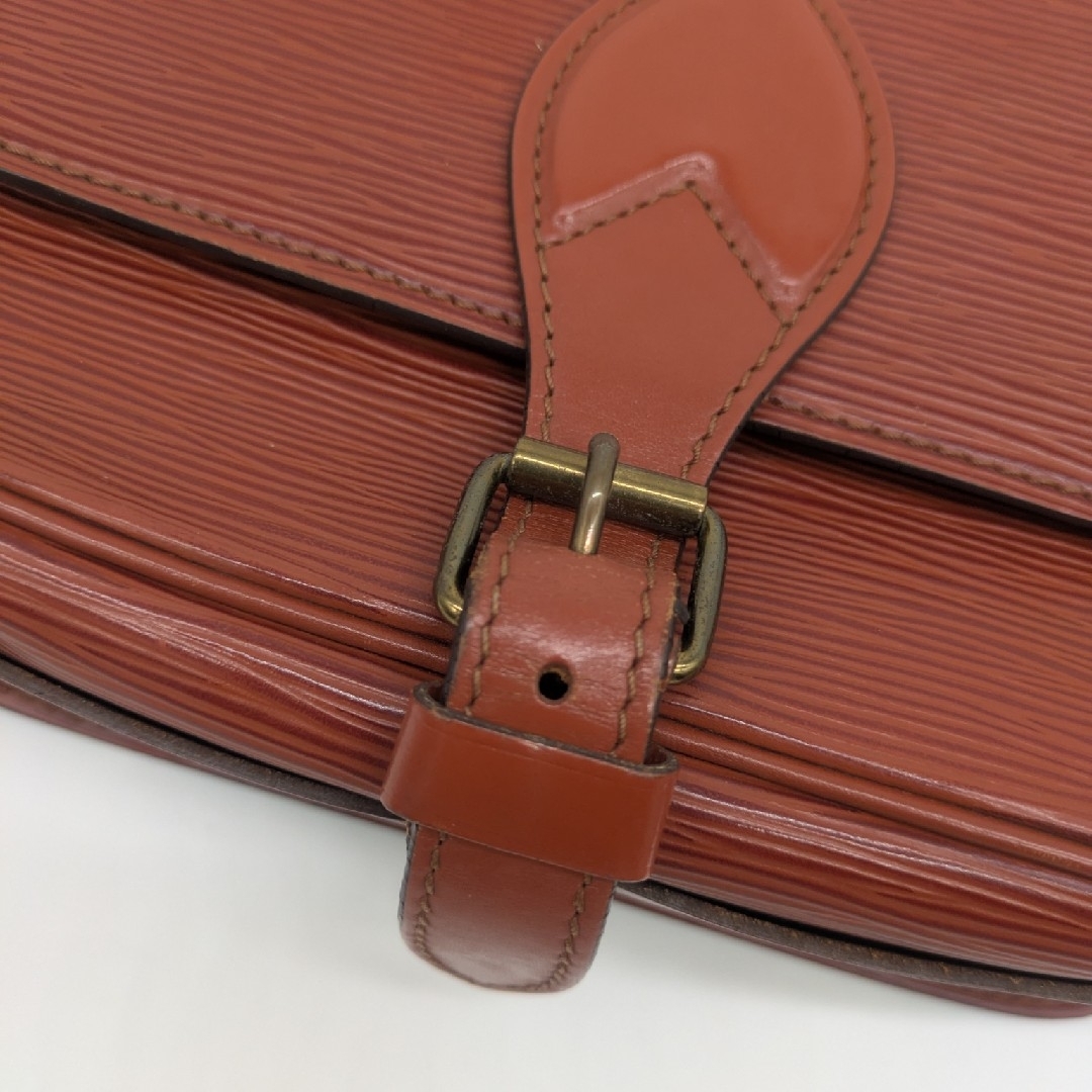 LOUIS VUITTON - ルイヴィトン ショルダーバッグ エピカルト LOUIS VUITTON - ルイヴィトン ショルダーバッグ エピカルト