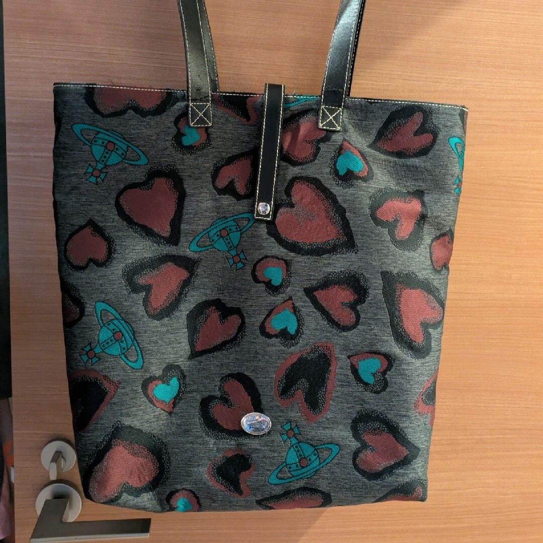 Vivienne Westwood - ヴィヴィアン・ウエストウッド VIVIENNE Vivienne Westwood - ヴィヴィアン・ウエストウッド VIVIENNE
