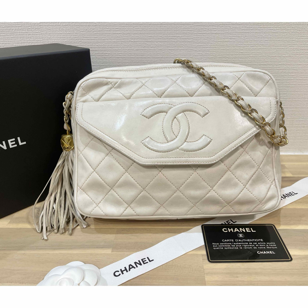 CHANEL - CHANEL ヴィンテージシャネル マトラッセ アイボリー CHANEL - CHANEL ヴィンテージシャネル マトラッセ アイボリー