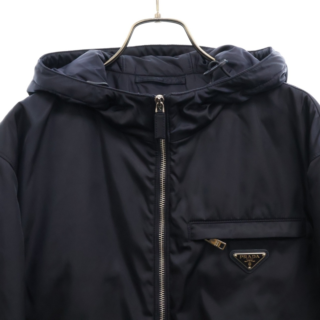 PRADA - PRADA プラダ トライアングル ロゴ プレート フード付き PRADA - PRADA プラダ トライアングル ロゴ プレート フード付き