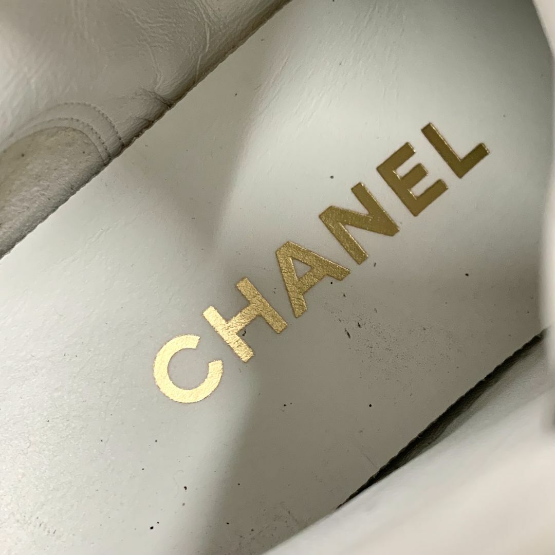 CHANEL - M10047 シャネル ラムスキン ココマーク ロゴ CHANEL - M10047 シャネル ラムスキン ココマーク ロゴ