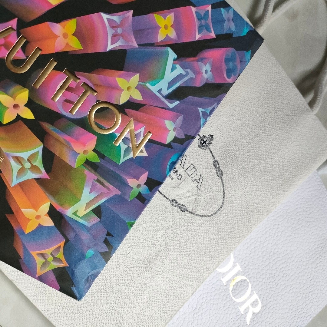 LOUIS VUITTON - ハイブランド ショッパーセットの通販 by LOUIS VUITTON - ハイブランド ショッパーセットの通販 by