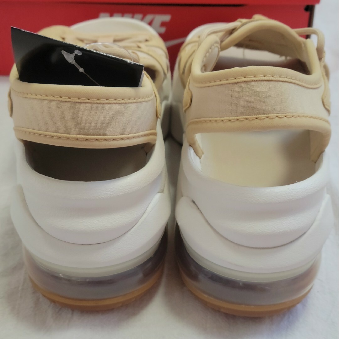 NIKE - 新品 NIKE エアマックスココ ベージュ 24cm 24.0cm NIKE - 新品 NIKE エアマックスココ ベージュ 24cm 24.0cm