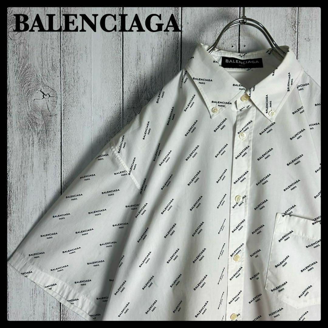 BALENCIAGA - バレンシアガ☆総柄半袖ボタンダウンシャツ 文字 BALENCIAGA - バレンシアガ☆総柄半袖ボタンダウンシャツ 文字