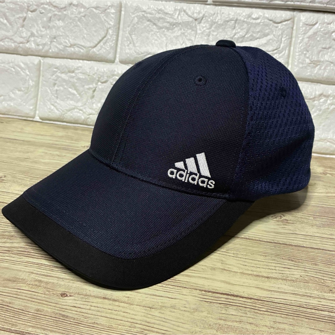 adidas - adidas アディダス ネイビー 紺色 メッシュ キャップ adidas - adidas アディダス ネイビー 紺色 メッシュ キャップ