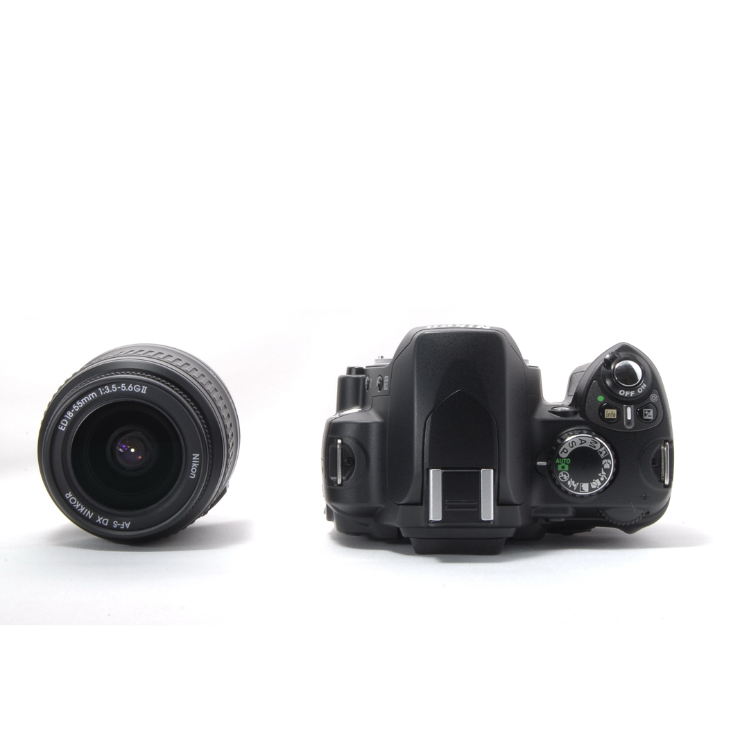 Nikon - 新品級 シャッター数極少 Nikon D40 レンズキット Nikon - 新品級 シャッター数極少 Nikon D40 レンズキット