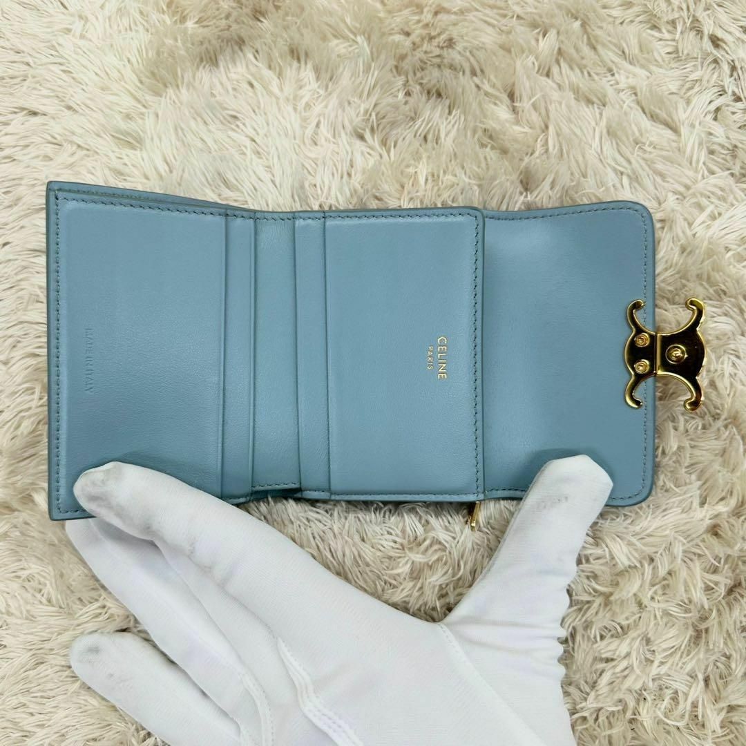 CELINE - 【美品】セリーヌ 三つ折財布 ライトブルー トリオンフ CELINE - 【美品】セリーヌ 三つ折財布 ライトブルー トリオンフ