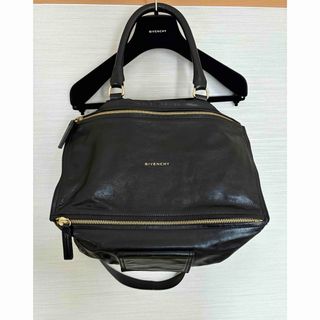 GIVENCHY - 超美品 ジバンシィ ショルダーバッグ デュエット 30 GIVENCHY - 超美品 ジバンシィ ショルダーバッグ デュエット 30