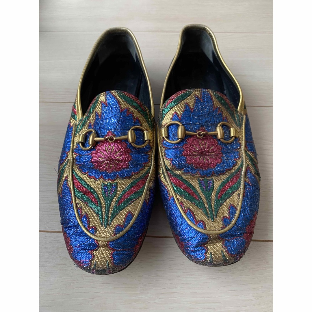 GUCCI - GUCCI ヨルダーン メタリック ホースビット フラット GUCCI - GUCCI ヨルダーン メタリック ホースビット フラット
