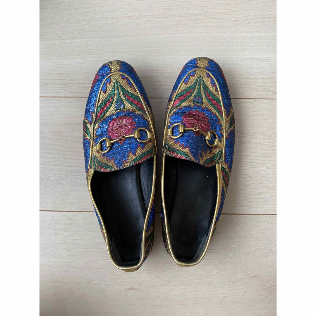 GUCCI - GUCCI ヨルダーン メタリック ホースビット フラット GUCCI - GUCCI ヨルダーン メタリック ホースビット フラット