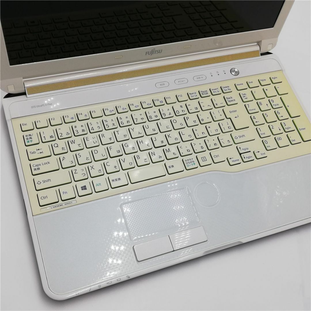 富士通 - 富士通 ノートパソコン AH53/J 白 中古 Core i7 BDの 富士通 - 富士通 ノートパソコン AH53/J 白 中古 Core i7 BDの
