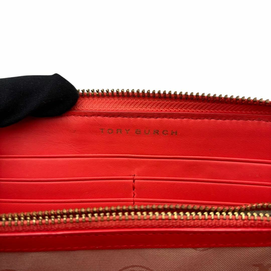 Tory Burch - トリーバーチ 長財布 ラウンドファスナー 総柄 Tory Burch - トリーバーチ 長財布 ラウンドファスナー 総柄