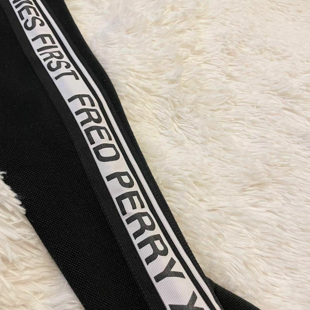 FRED PERRY - FRED PERRY×ART COMES FIRST コラボ トラック FRED PERRY - FRED PERRY×ART COMES FIRST コラボ トラック