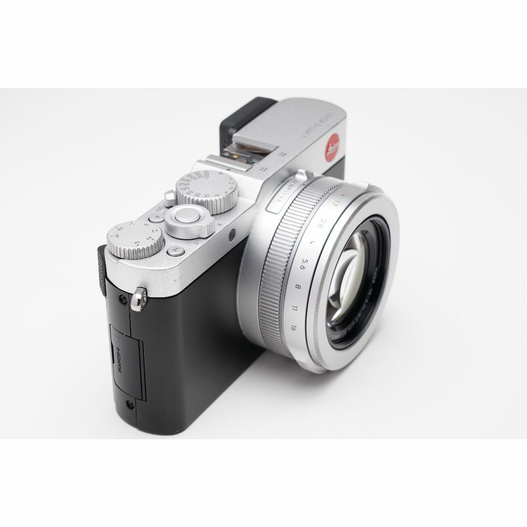 LEICA - 美品 Leica D-LUX7 Silver 1年保証付 シャッター数663回 LEICA - 美品 Leica D-LUX7 Silver 1年保証付 シャッター数663回