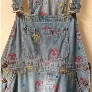chignon シニヨン チェーンサスペンダー付きパンツ ベージュの chignon シニヨン チェーンサスペンダー付きパンツ ベージュの
